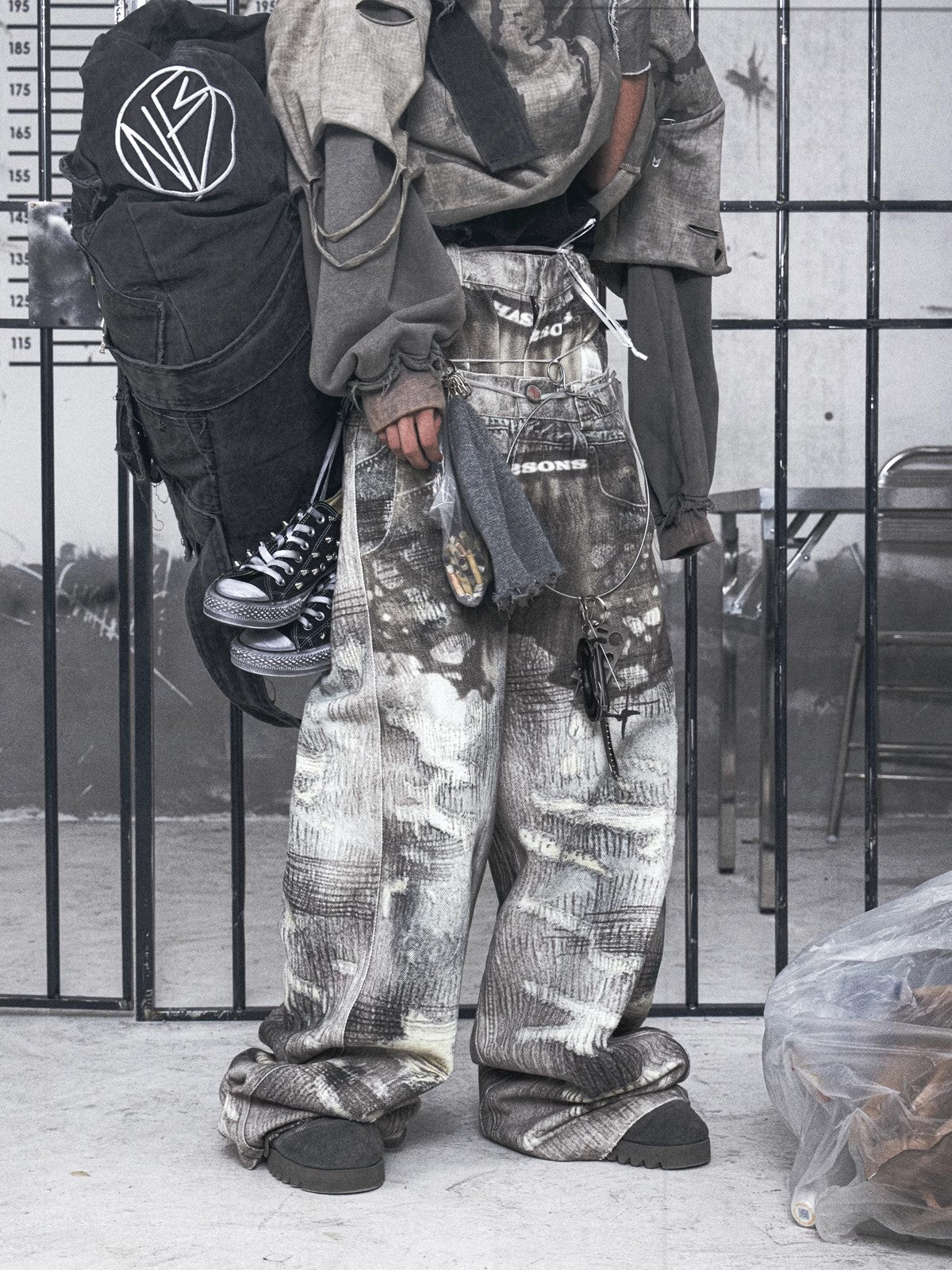 HAS2SONS Fake Two piece Underwear Wearing Baggy Jeans